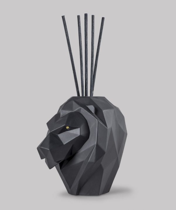 Lladró – New Introductions – The Worlds of Lladró